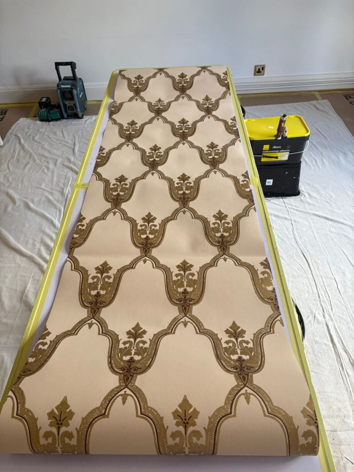 Types of Wallpaper & Installation Requirements